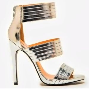 Qupid | Shoes | Qupid Glee Metallic Look Heels | Poshmark